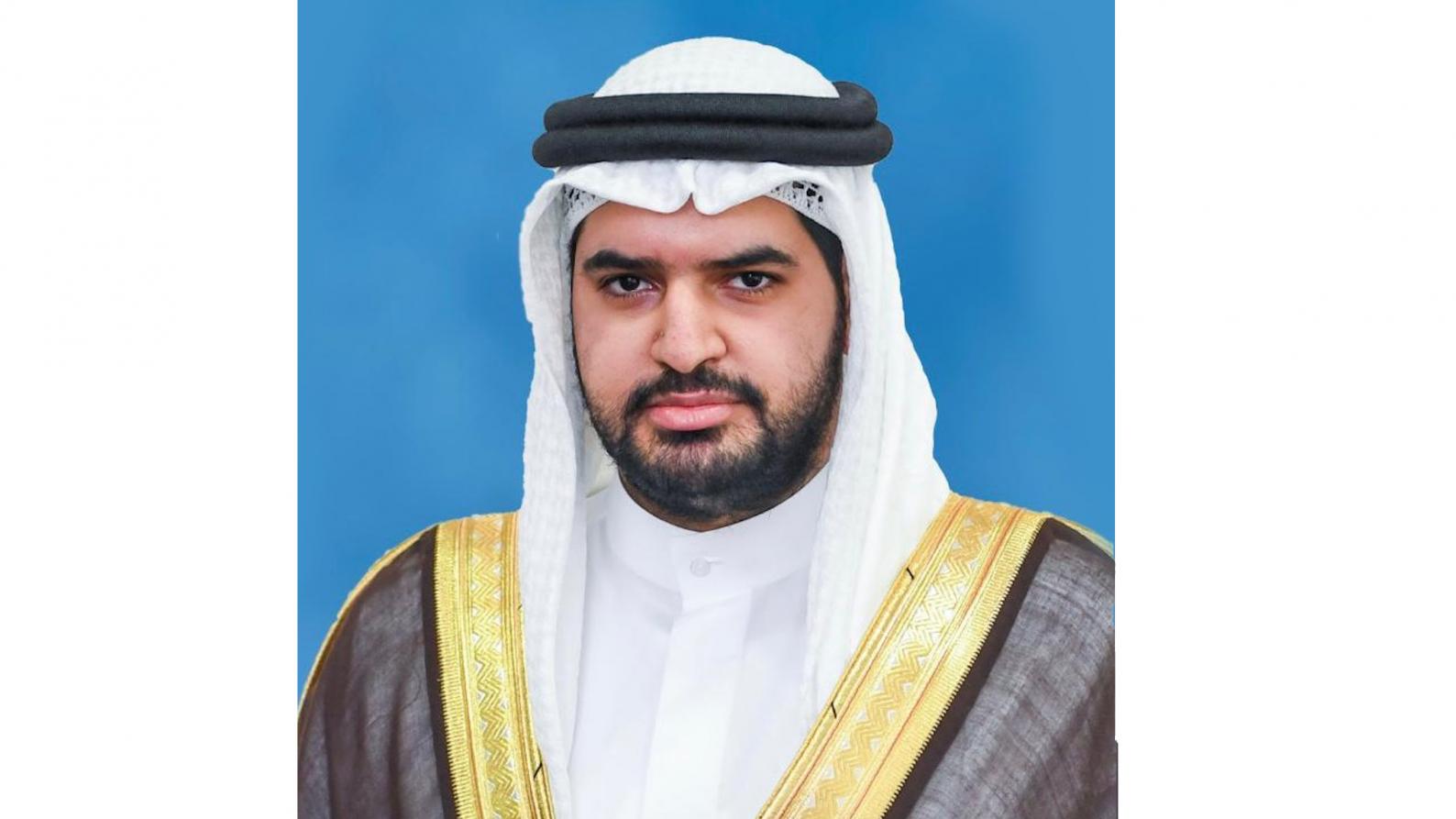 Issa bin Ali congratulates Nasser bin Hamad on winning the Manbazir ...